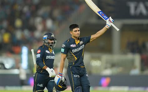 Shubman Gill Completes 3000 Runs In Ipl Becomes Second Fastest Indian