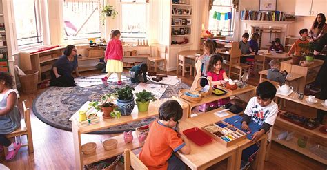 52 Becoming A Montessori Teacher Website July 2021 Montessori