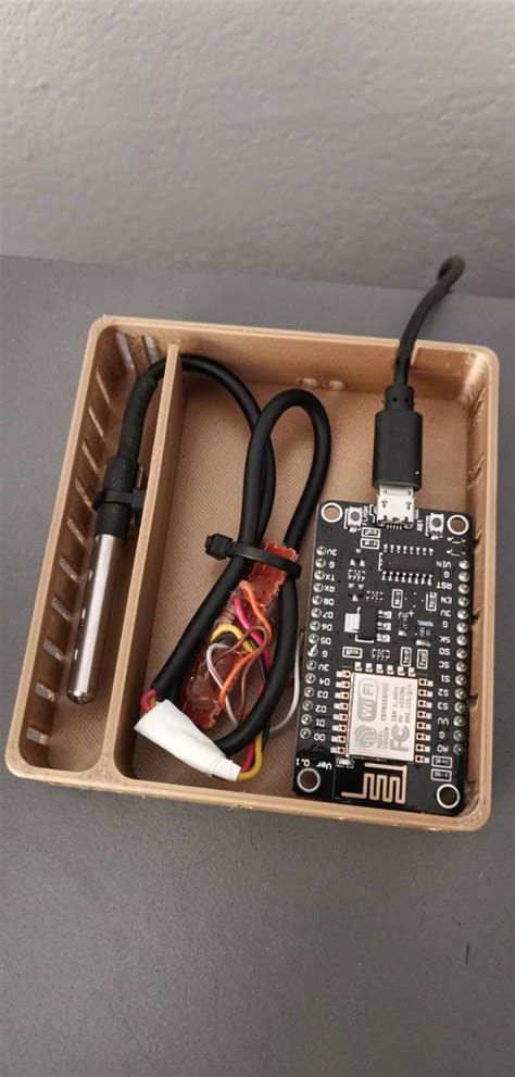 Nodemcu Esp8266 Sensor Case With Ds18b20 Place By Rafalospl Download