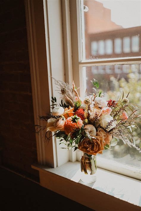 Radiating Love Cassandra Jon Heartland Wedding Ideas