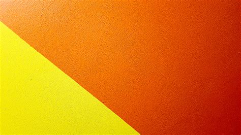 복사 공간이있는 빨간색과 노란색 페인트 벽 텍스처 추상 그런지 배경 벽에 추상 기하학적 패턴입니다 벽은 다른 색상의 테두리로 나뉩니다 0명에 대한 스톡 사진 및 기타 이미지