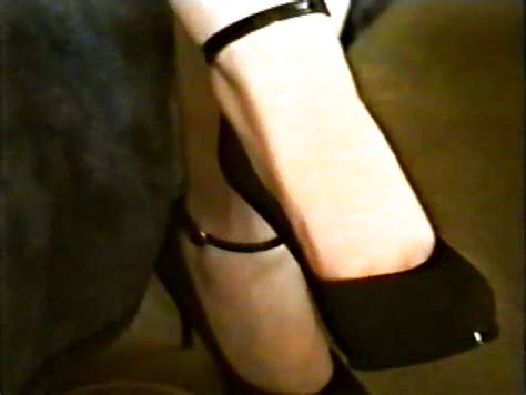 Sag Young Wife Short Tight Skirt And Boobs In Leather Top 02 Porn