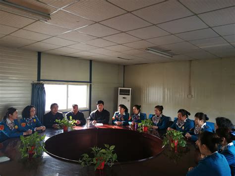 迈进新时代 续写新辉煌 一公司工人先锋号线路召开班组会 新闻中心 保定市公共交通有限公司