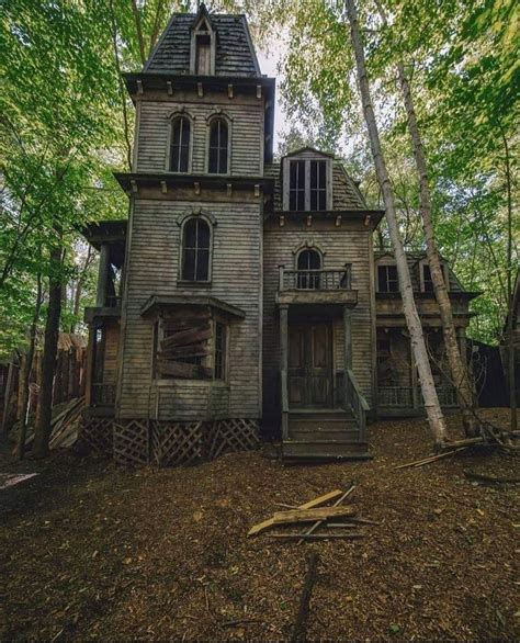 Pin By Rhonda On Old And Abandoned Abandoned Houses Abandoned Places