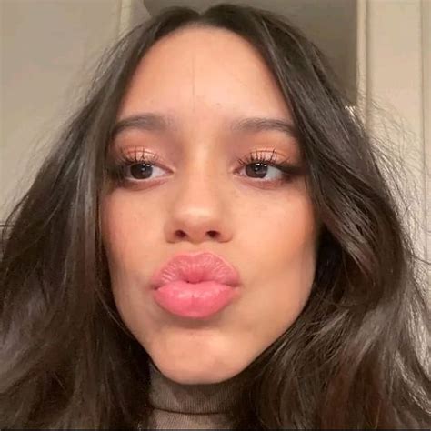 Pin By Mckenzie On Jenna Ortega Jenna Ortega Ortega Kissy Face