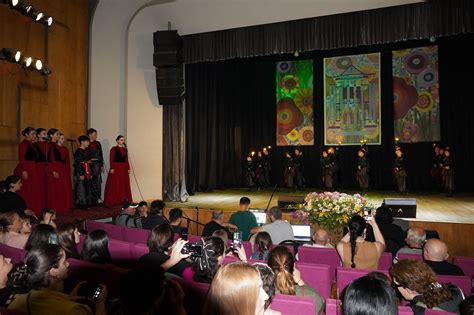 ზუგდიდის მუნიციპალიტეტის მოსწავლე ახალგაზრდობის სასახლე Home