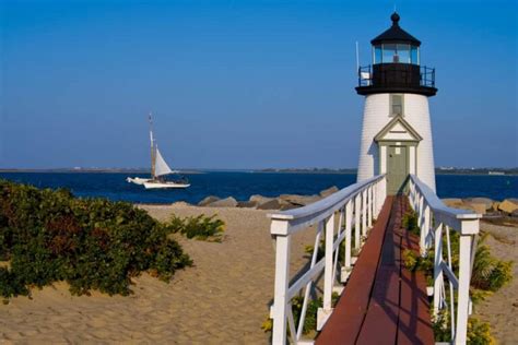 7 Best Cape Cod Lighthouses To See This Summer 2025