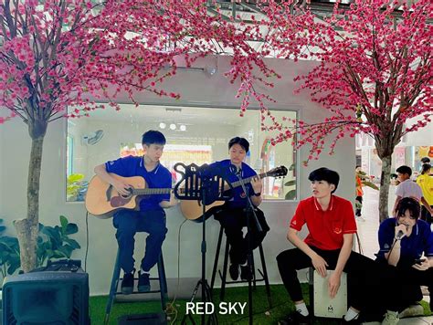 กิจกรรมดนตรีช่วงพักกลา วงสตริงโรงเรียนกาฬสินธุ์พิทยาสรรพ์