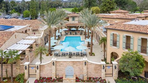 How The Women Of Westlake Village Inn Came Together To Keep The