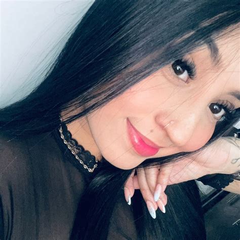 Pixieanne Webcam Show