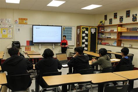 Eager Middleschoolers Enjoy The Eaglehacks Hackathon The Eagles Eye