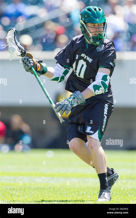 May 26 2013 Le Moyne Dolphins Midfield Andrew Chadderdon 10 In Action With The Ball During