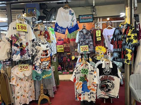 “นางไม้” ร้านขายเสื้อผ้าแฟชั่น ย่านอนุสาวรีย์ สร้างรายได้หลักหมื่นบาทต่อวัน