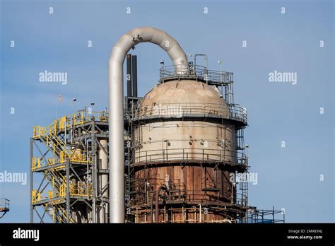 An FCCU Or Fluid Catalytic Cracking Unit In An Oil Refinery Near Salt Lake City Utah Stock
