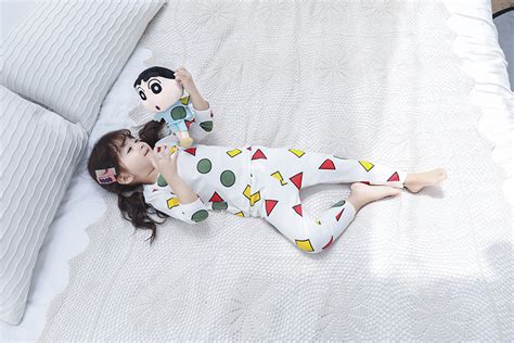 儿童蜡笔小新同款睡衣男女宝宝短袖套装亲子装家居服男孩卡通衣服 阿里巴巴