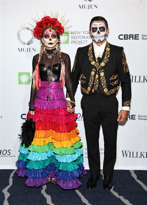 Chloe Bailey Kelly Ripa And More At Bette Midlers Halloween Party