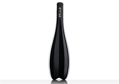 12 Of The Best Minimalist Packaging Designs