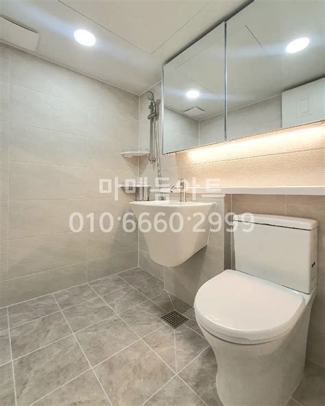 더봄아트 인테리어 강일구 일산 탄현동성 올철거방수 욕실공사 370128364 인토세면기인토치마형양변기 대리석선반셋트 슬라이드장간접등 수전악세사리환풍기 업그레이드