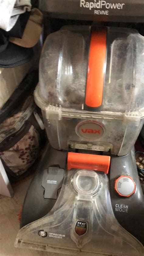 Бүх төрлийн гэр ахуйн цахилгаан бараа тоос сорогч засвар Хивс угаагч засдаг газар бна уу