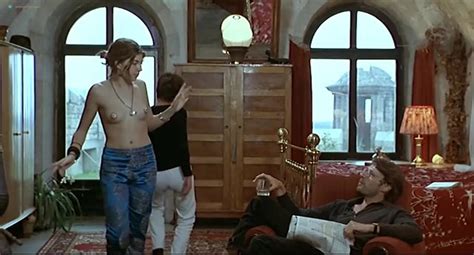 Nude Video Celebs Alexia Stresi Nude Lou Doillon Nude Elise Perrier