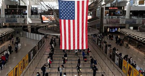 여행손님 줄었는데 남몰래 웃는 야놀자