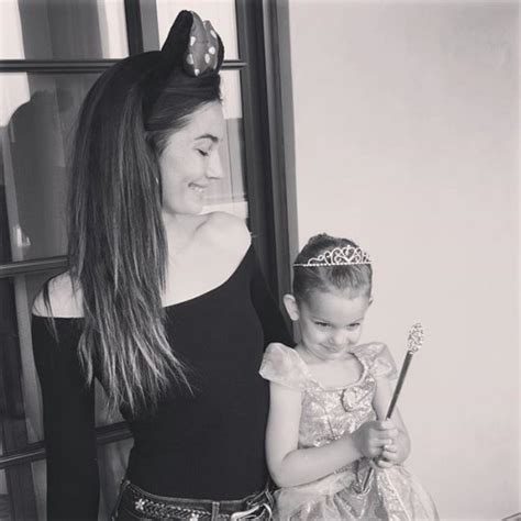 ცნობილი მოდელების ბოლოდროინდელი ფოტოები ინსტაგრამიდან