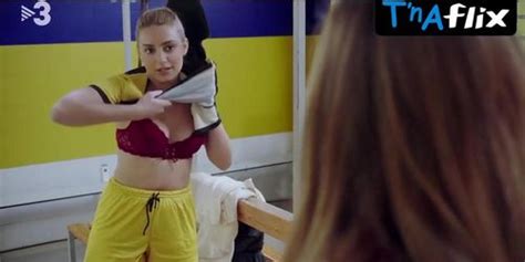 Laia Fontan Underwear Scene In The Hockey Girls Tnaflix Com