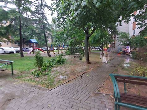 НАЈНОВА ВЕСТ Силно невреме го зафати Скопје искршени дрвја поплавени улици ФОТО ГАЛЕРИЈА