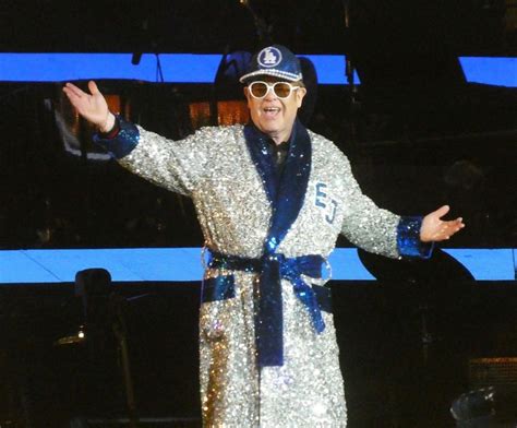 Elton John Starts His Triumphant Last Stand At Dodger Stadium Review