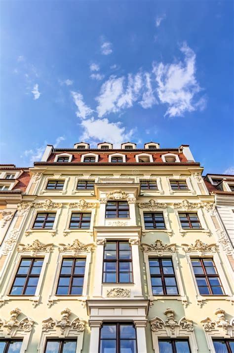 Edificios Residenciales En Estilo Barroco Foto De Archivo Imagen De