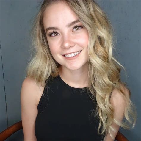 Madi Asmr Influencer Müzisyen
