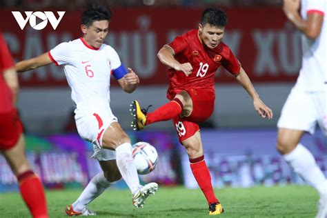 Cận Cảnh Màn Trình Diễn Của Quang Hải Trước Hong Kong Trung Quốc