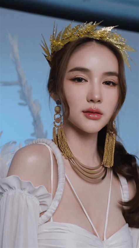 Rinrada Thurapan R Transgendergoddesses