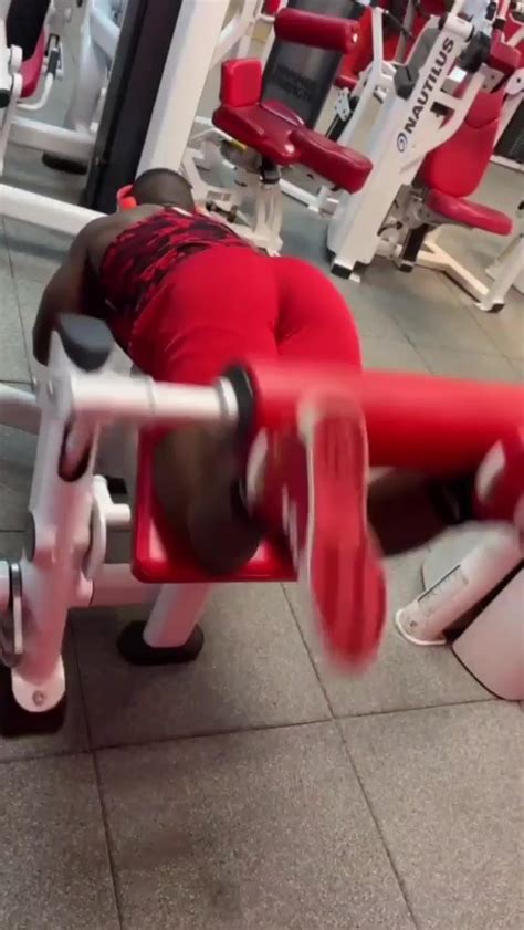 Bodybuilders Perfect Bubble Ass Thisvid Com