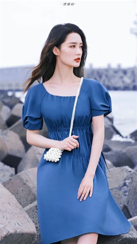 Pin By Fiona On Li Qin Fashion Short Sleeve Dresses Dresses With Sleeves