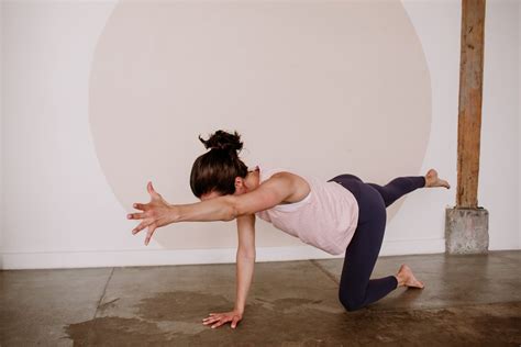 6 Essential Exercises For Women To Improve Core And Pelvic Floor Strength