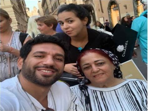 سلميلي على فادي وبابا حسن الرداد يعلن وفاة والدته مصراوى