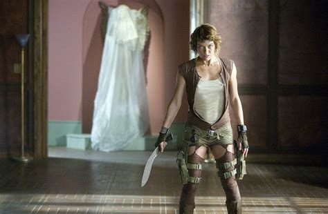 Review Resident Evil Extinction Girls With Guns