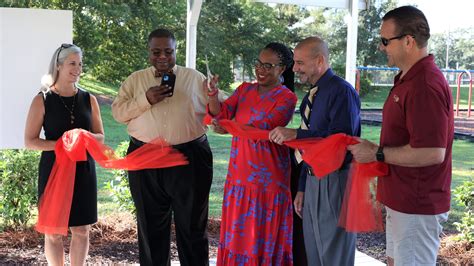 Bond Elementary Unveils New Outdoor Classroom