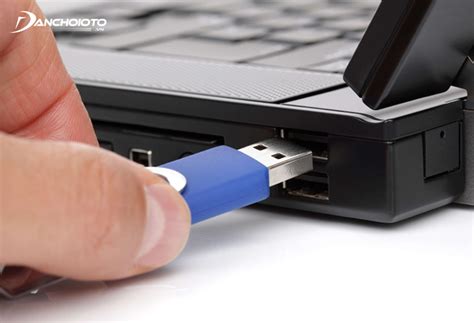 Kinh nghiệm mua USB ô tô cách tạo USB nghe nhạc trên ô tô