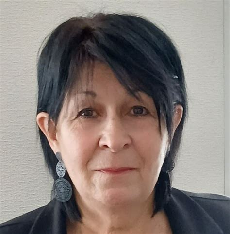 Deuxville Annick Schott Agent Recenseur