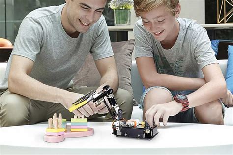 Brazo robótico arduino construyendo la próxima generación de robots hilenia2001