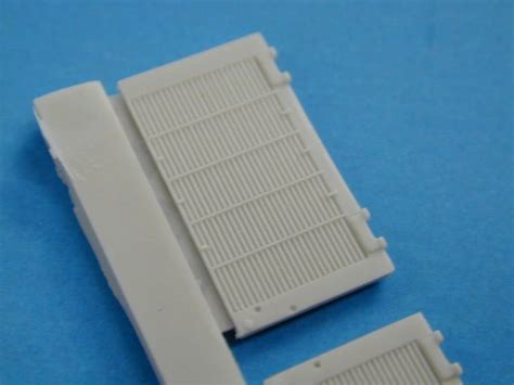 1085 M4a2 Corrected Engine Deck Grills With Fuel Caps For Dml