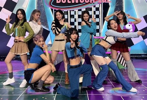 Twice Ot9 Hq Header Icon Layout Nayeon Jeongyeon Momo Sana Jihyo Mina Chaeyoung Dahyun Tzuyu