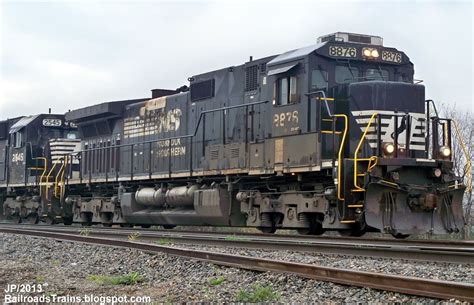 Railroad Freight Train Locomotive Engine Emd Ge Boxcar Bnsf Csx Fec