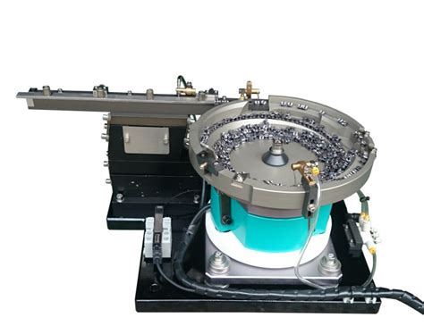 Vibratory Feeding Systems With Bowl And Linear Feeder