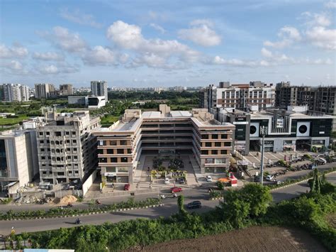 To Perform Compression Test On Wooden Sample When Load Is Applied Construction How