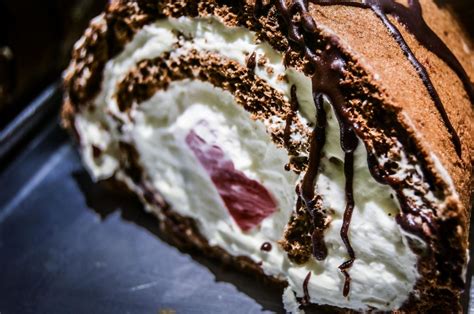 무료 사진 초콜릿 달콤한 설탕 크림 음식 맛 있는 케이크 파이 디저트