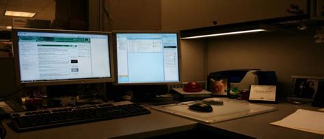 How To Extend The Gnome 3 Panel To Dual Monitors