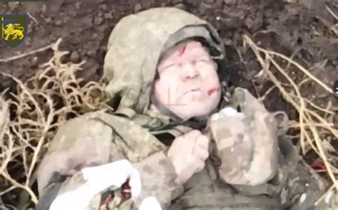 被取消养老金的老爷爷为普圣玉碎，结果尸横遍野了！占领军试图用步兵和几个箱子袭击，但没有成功装备被地雷拦截，步兵被空投和fpv摧毁
